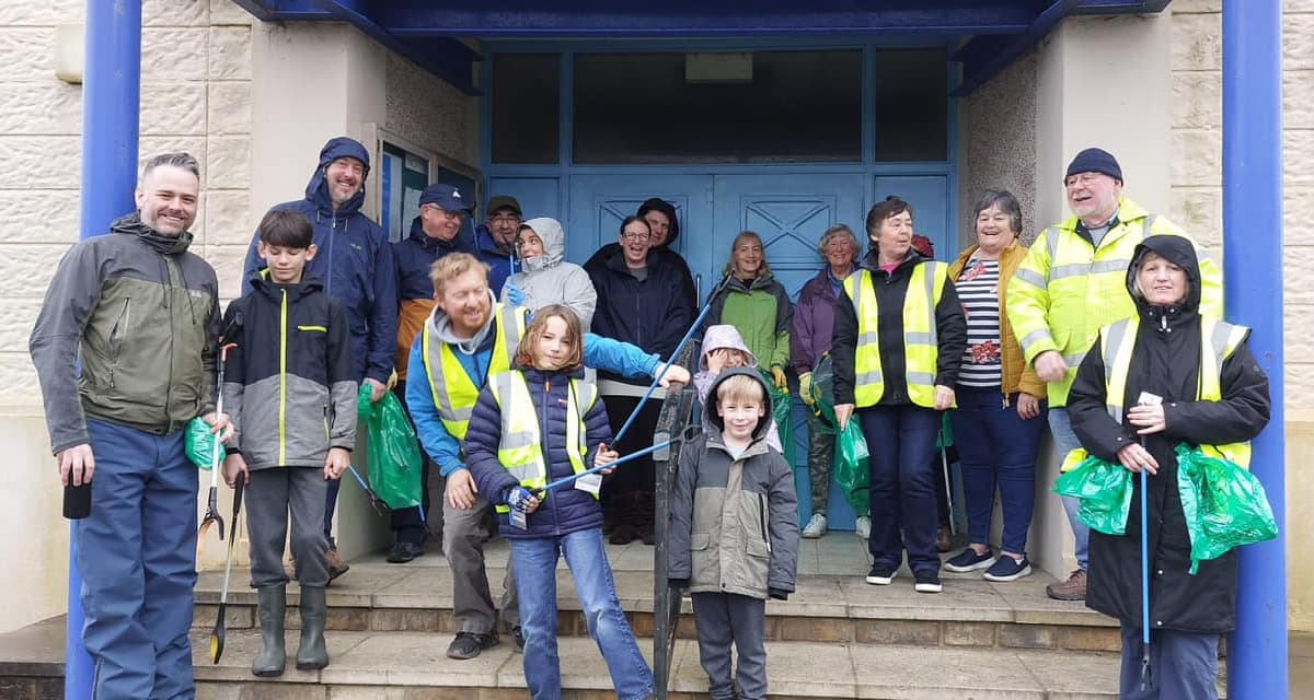 15 bags full! Carew Parish volunteers help clean up Pembrokeshire ...