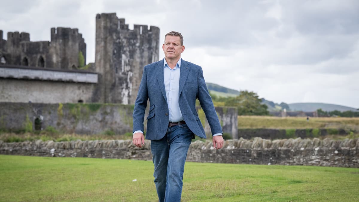 Plaid Cymru offers "new leadership for Wales" - party unveils 2026 ...